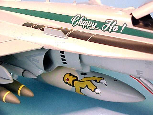 F-18 Hornet "Chippy Ho" English