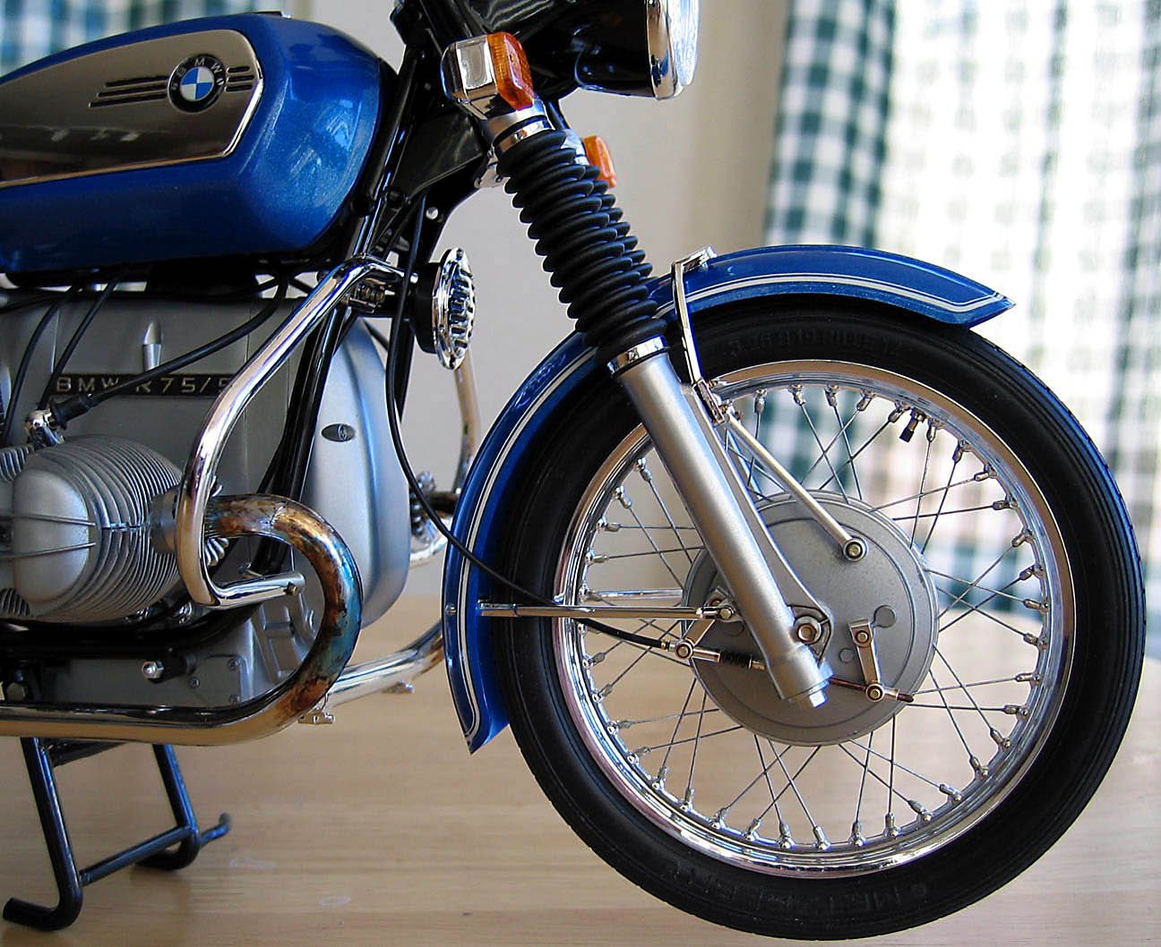 Tamiya 1/6 BMW R75/5